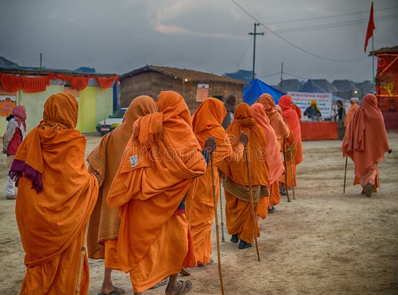 Pilgrims on the Way To Morning Ablution Editorial Photo - Image of bare ...