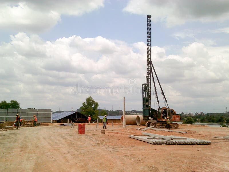Piling driven machine editorial stock photo. Image of powerful - 74673113