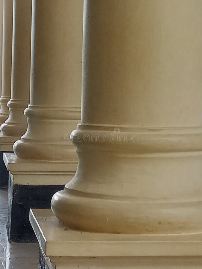 Pillar Pole is One of the Most Important Parts in One Building Stock ...