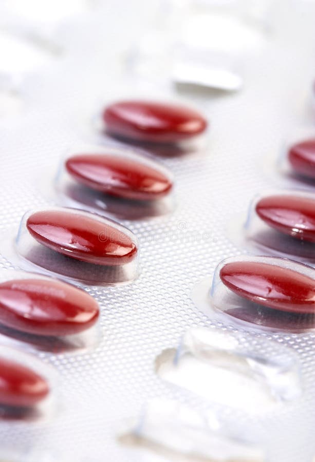 Pillole rosse immagine stock. Immagine di medico, aggiunta - 2752463