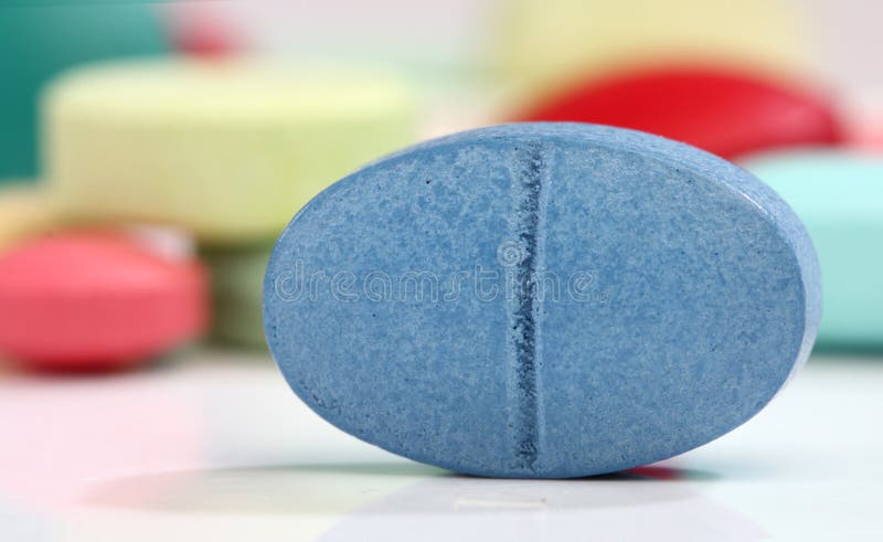 Pillule bleue photo stock. Image du bleue, pillule - 13912764
