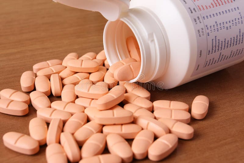 Bouteille de pilules image stock. Image du santé, contour - 118882867