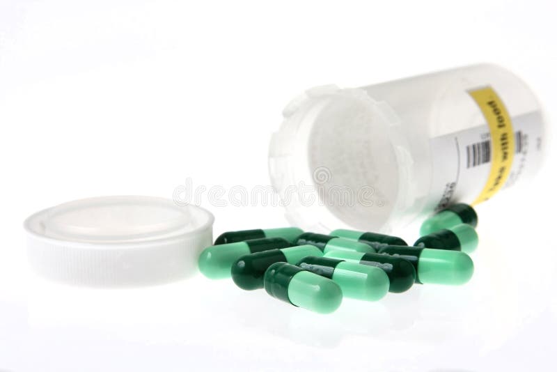 Pillules vertes image stock. Image du vertes, pillules - 18844757