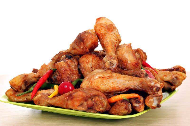 Pilon de poulet cru photo stock. Image du préparation - 16658530