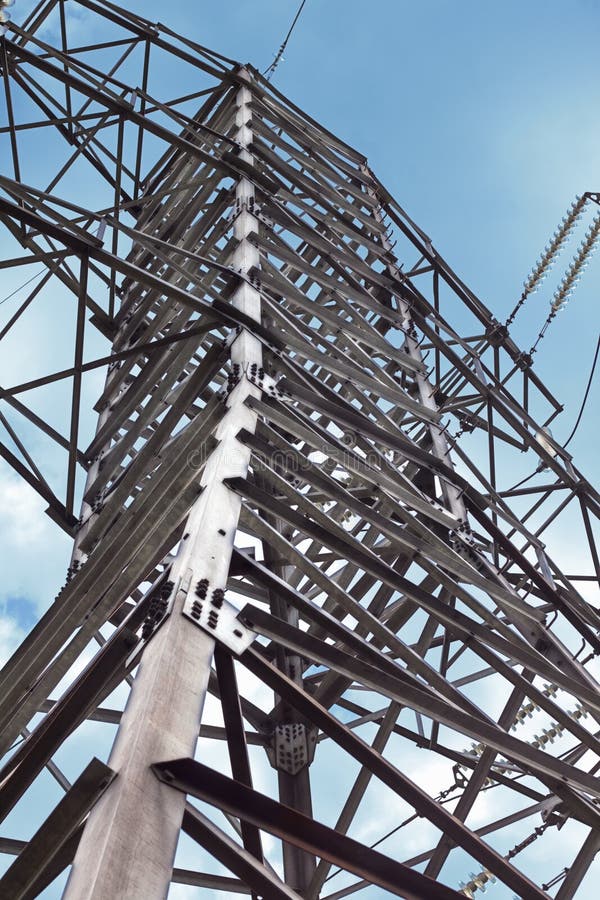 Pilone Di Potere Del Primo Piano Fotografia Stock - Immagine di palo ...