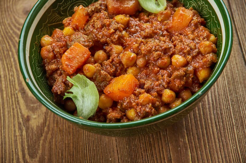 Piment marocain d'agneau photo stock. Image du côtelette - 133771760