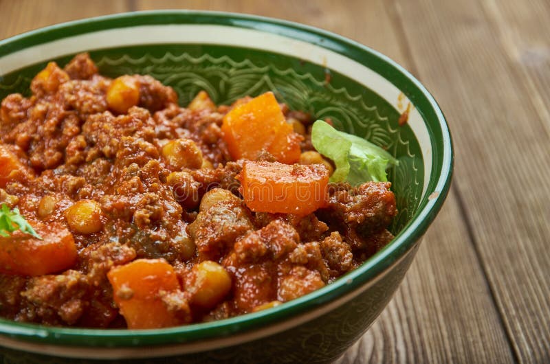 Piment marocain d'agneau image stock. Image du côtelette - 134017729