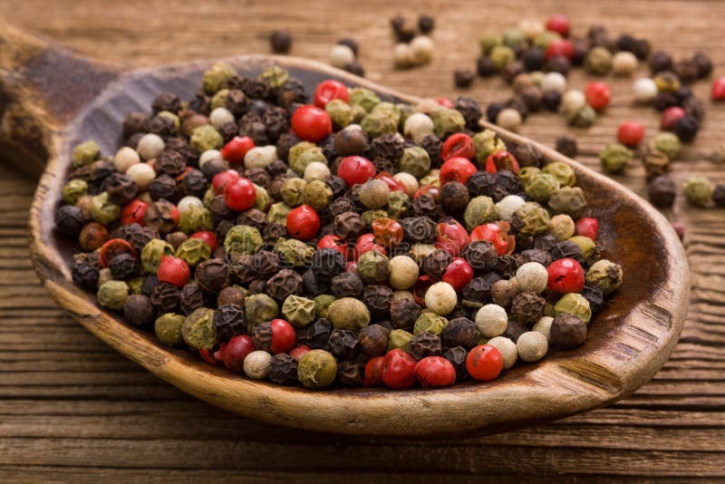 Pimienta del color imagen de archivo. Imagen de restaurante - 16718019