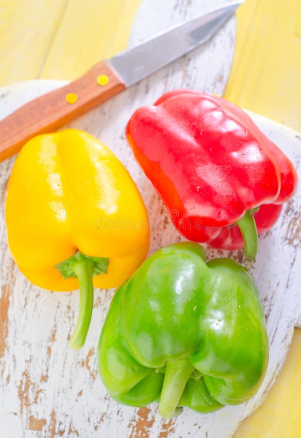 Pimientas del color foto de archivo. Imagen de fruta - 33984284