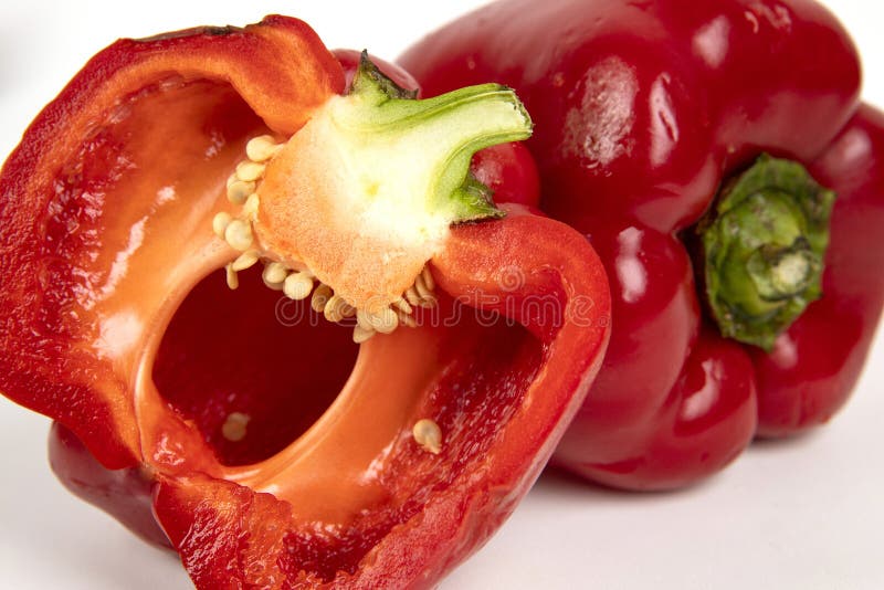 Pimiento dulce rojo imagen de archivo. Imagen de gérmenes - 182898169