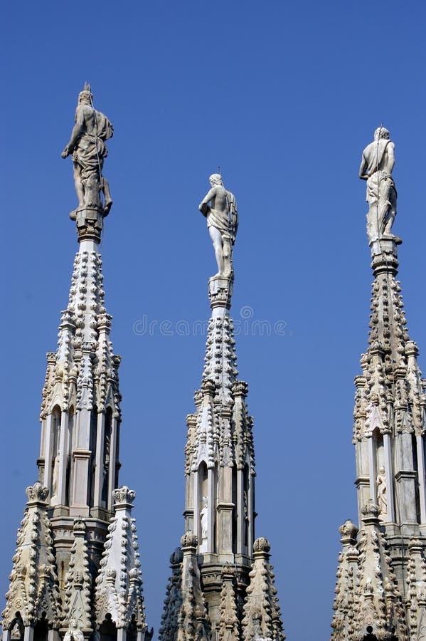 Pináculo imagem de stock. Imagem de fundo, céu, europa - 22563867