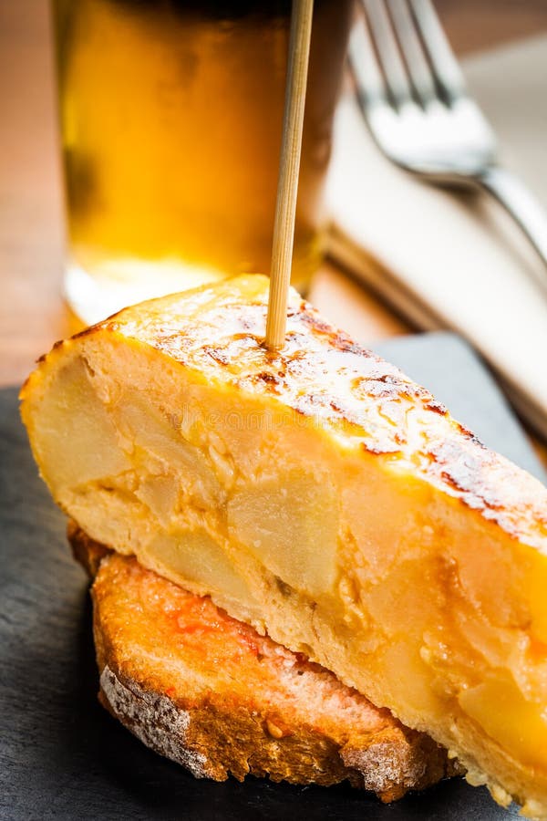 Pincho de tortilla stock image. Image of portion, fried - 30342605