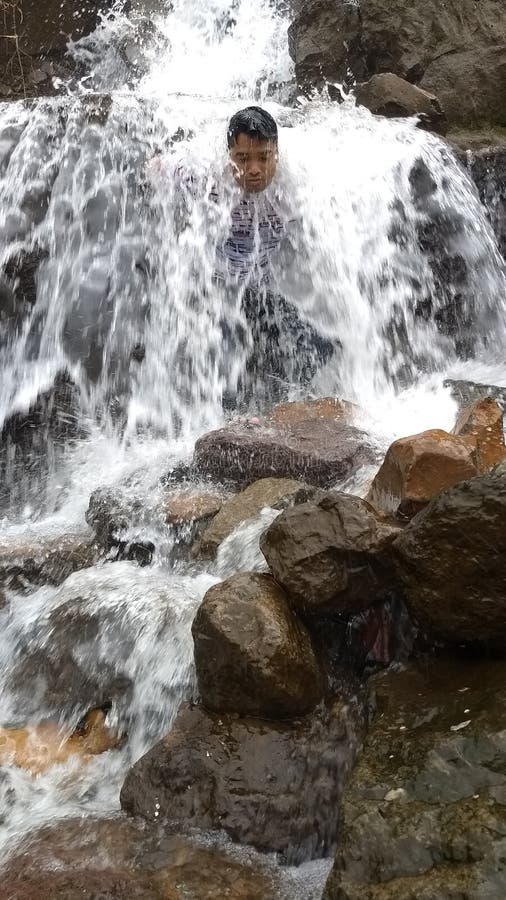 Pine waterfall enjoyment editorial photo. Image of pine - 121853856