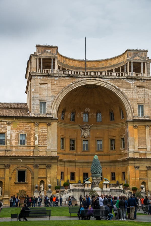 Courtyard In The Vatican Museums, Rome Editorial Photography - Image of ...