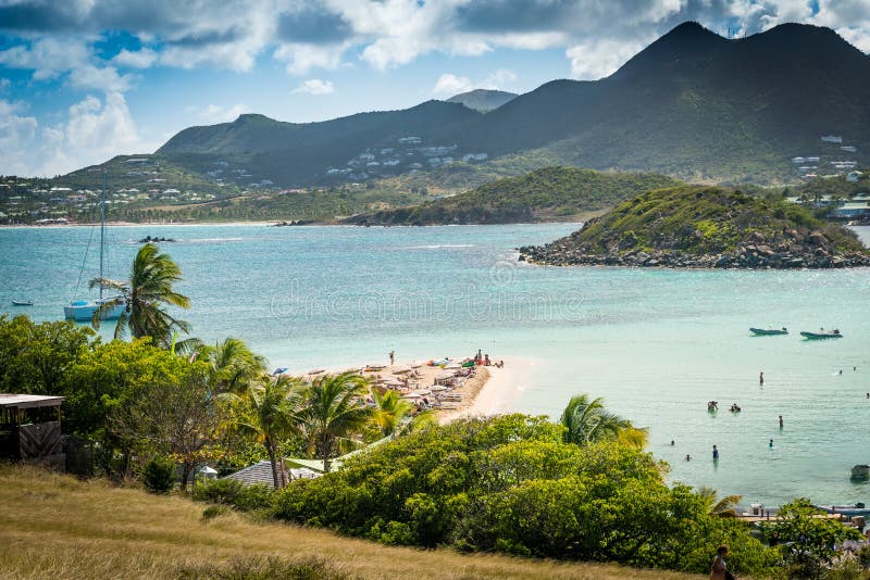 Pinel editorial stock image. Image of lake, landscape - 69894879