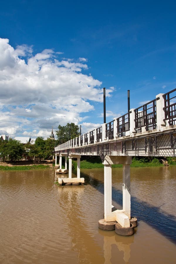 Ping River Bridge stock image. Image of ocean, design - 14986763