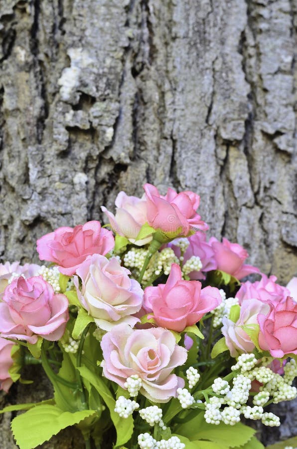 Pink Artificial Rose Bouquet Tree Trunk Background Stock Photos - Free ...