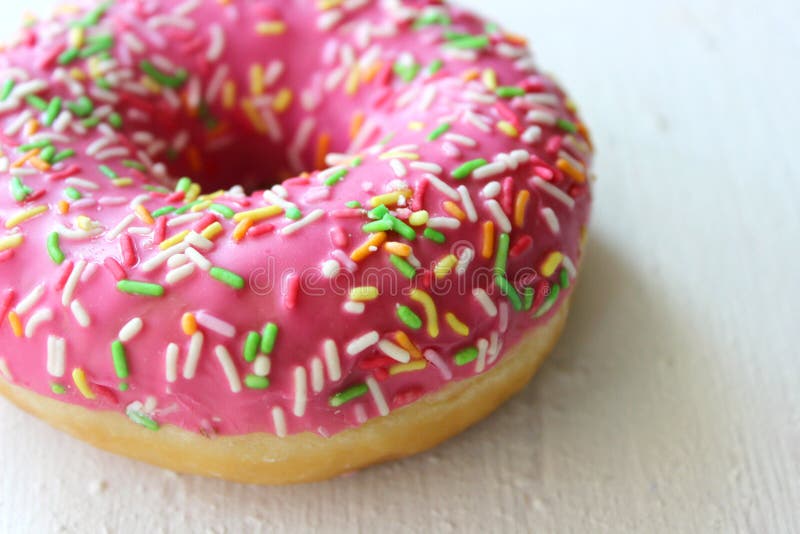 Doughnut in Chocolate Icing Doughnut in Chocolate Icing White Textured ...