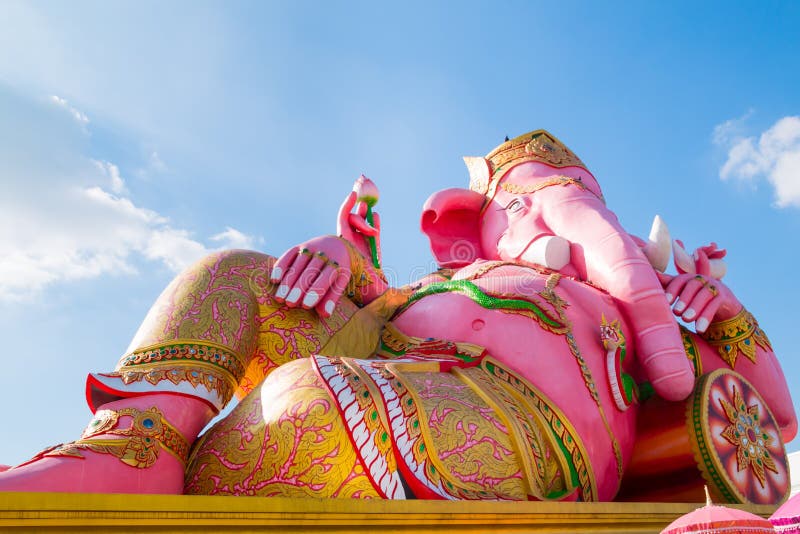 Pink Ganesha, Hindu God Statue Stock Image - Image of white, sculpture ...