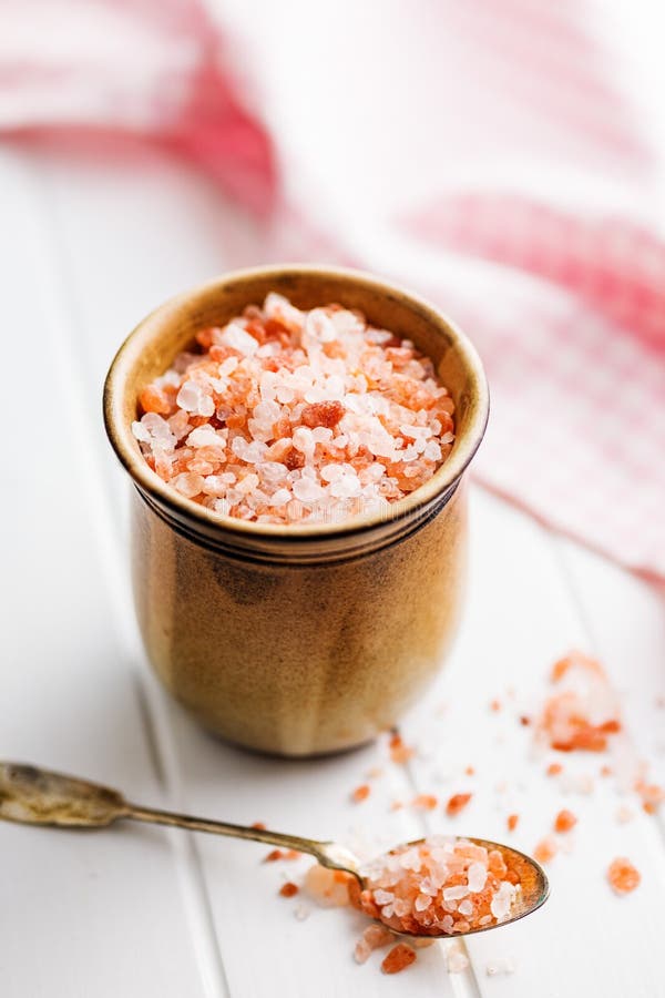 Pink himalayan salt in cup stock image. Image of sodium - 265584643