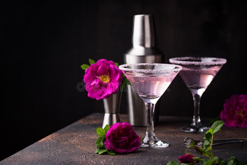 Cocktail With Rose And Cardamom Stock Image - Image of alcoholic ...