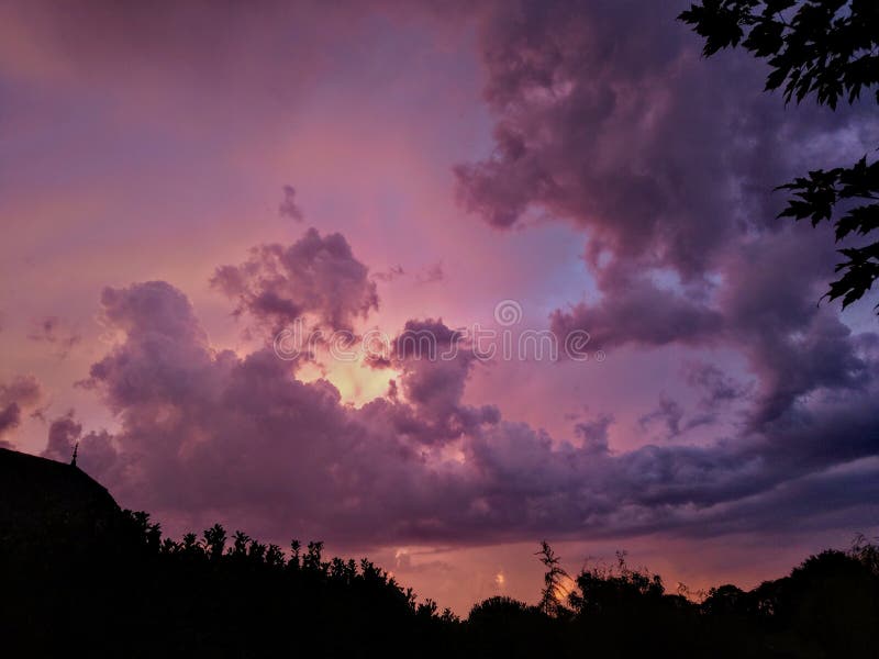 Pink sky stock image. Image of evening, clouds, pink - 129676143