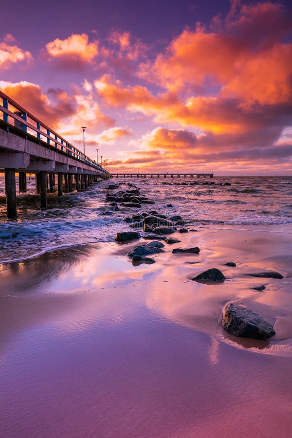 Pink sunset over the sea stock photo. Image of beauty - 87688538