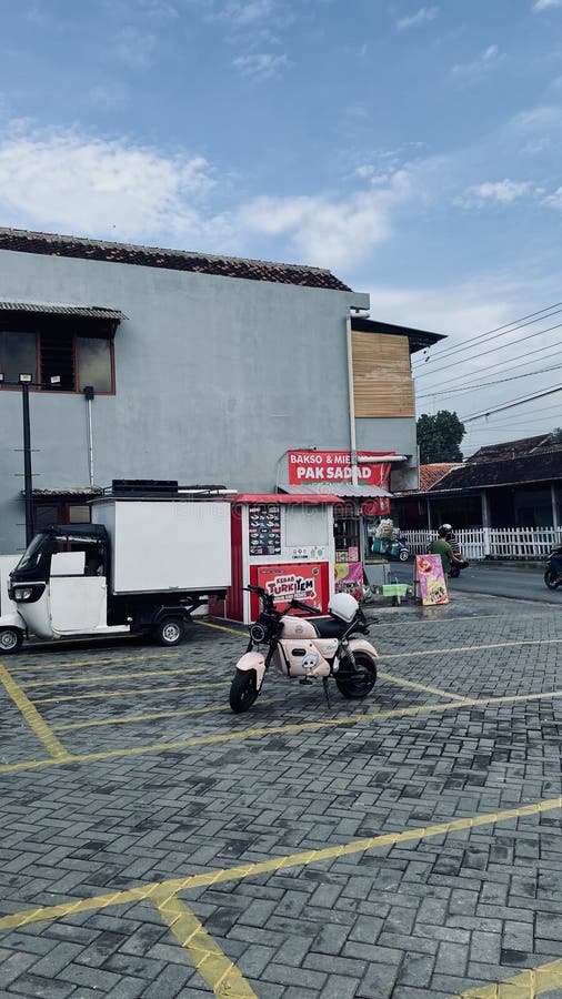 Pinky electric vehicle editorial stock image. Image of pinky - 374418169