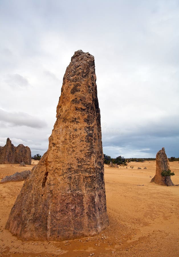 Pinnacles Western Australia Stock Image - Image of outcrop, western ...