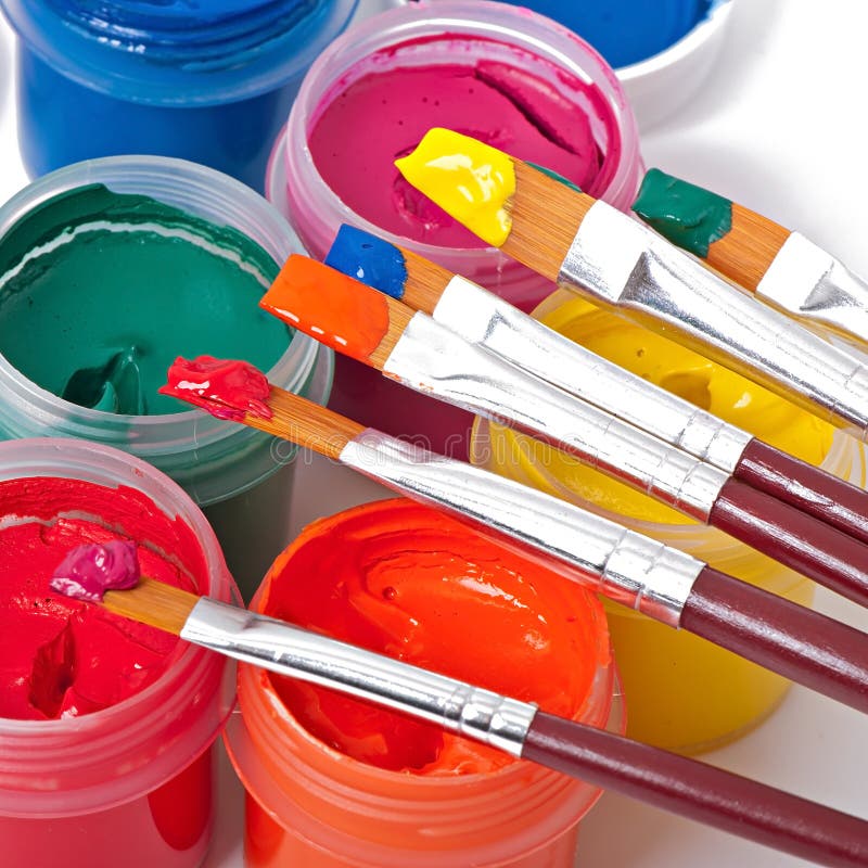 Pinsel und Farben stockbild. Bild von bunt, ausrüstung - 43073721