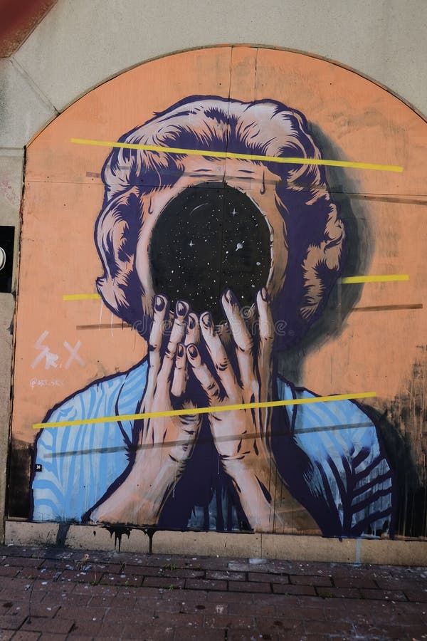 Pintada Que Representa La Cara De Una Mujer Foto editorial - Imagen de ...