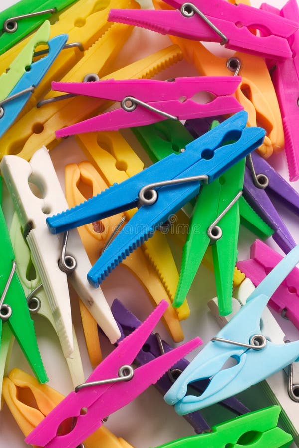 Pinzas para la ropa foto de archivo. Imagen de formas - 8479426