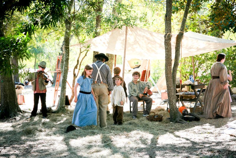 Pioneer Family editorial stock photo. Image of child - 23253778