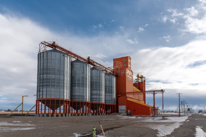 Grain Handling Facility, Alberta Editorial Image - Image of building ...
