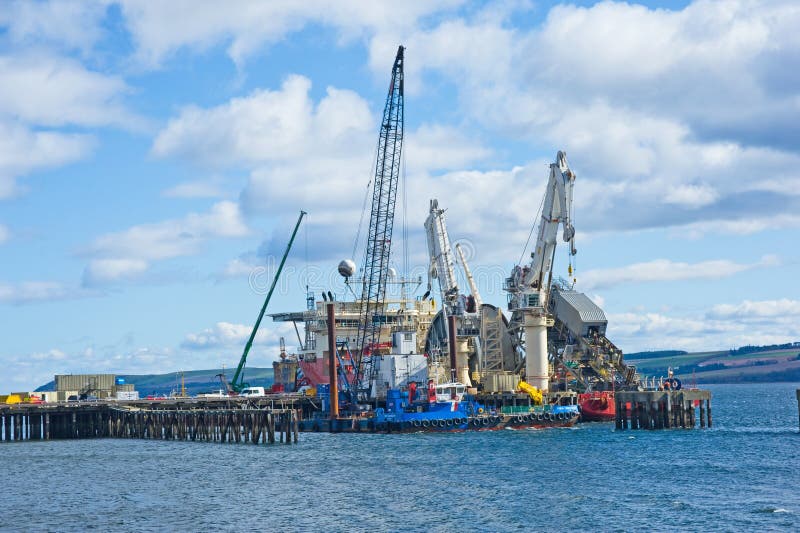 Pipe laying ship editorial stock image. Image of pier - 23906014