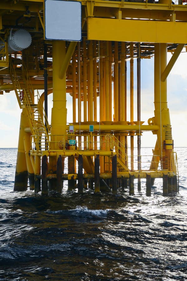 Pipelines Constructions on the Production Platform, Production Process ...