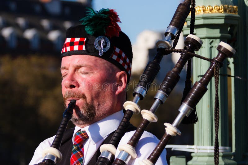 Piper editorial photo. Image of player, bagpipe, musical - 29101961