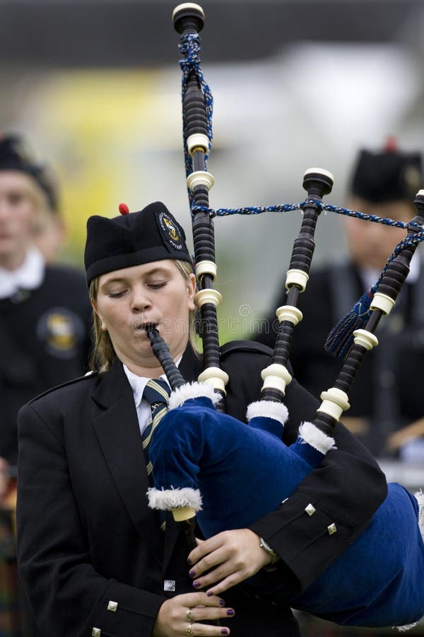 Celtic Piper editorial photo. Image of costume, band - 31092481