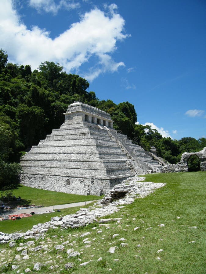 Piramide. Palenque, Messico Immagine Stock - Immagine di archaeology ...