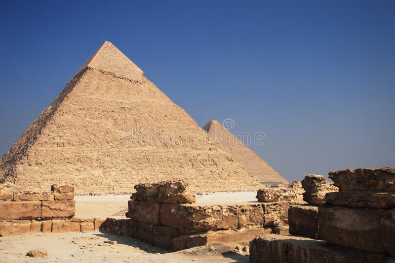 Piramidi fotografia stock. Immagine di civilizzazione - 2234400