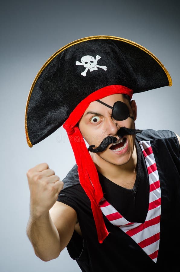Le Pirate Drôle Sur Le Blanc Image stock - Image du plot, agression ...