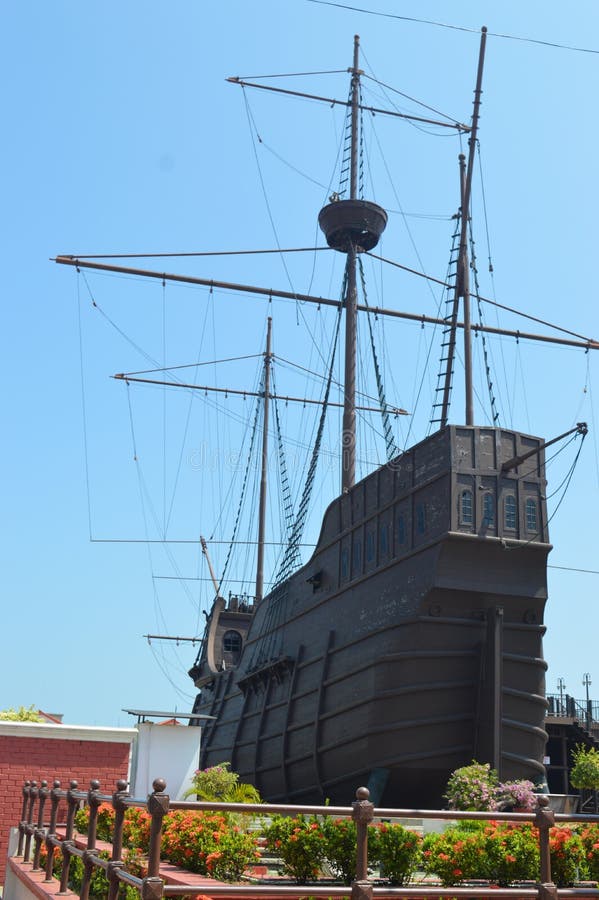 Main mast on pirate ship stock photo. Image of steel, discovery - 1214354