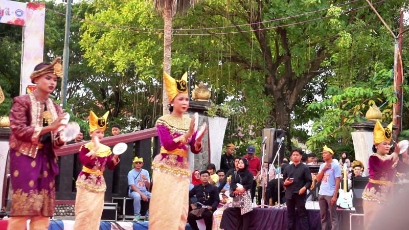 Piring Dance (plate Dance) from West Sumatra. this Dance Depicts ...