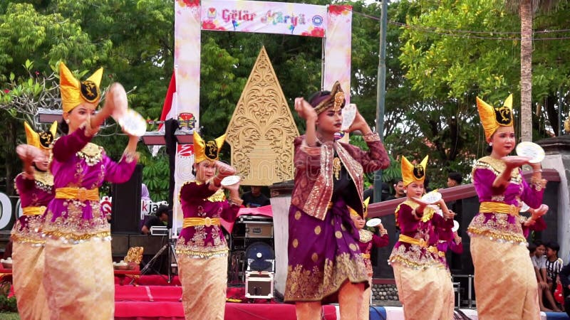 Piring Dance (plate Dance) from West Sumatra. this Dance Depicts ...
