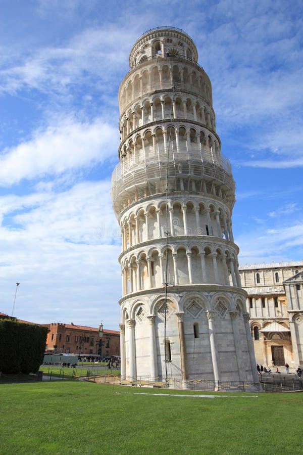 The leaning tower of Pisa stock image. Image of tower, famous - 22961