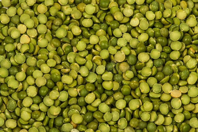 Piselli secchi rotti fotografia stock. Immagine di orizzontale - 31597738