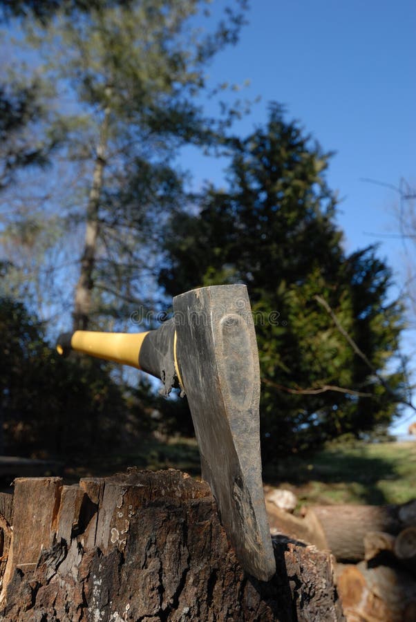 Pista de hacha foto de archivo. Imagen de fractura, estufa - 23489444