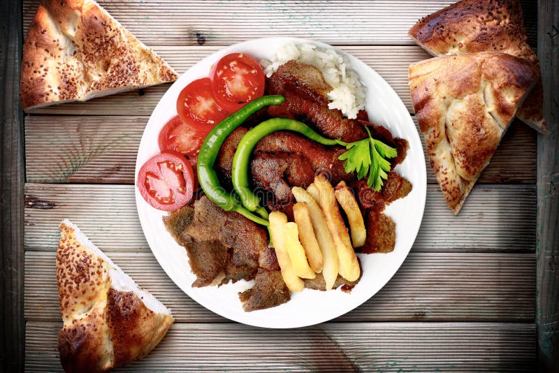 Chiche-kebab De Doner Du Plat Image stock - Image du turc, nourriture ...
