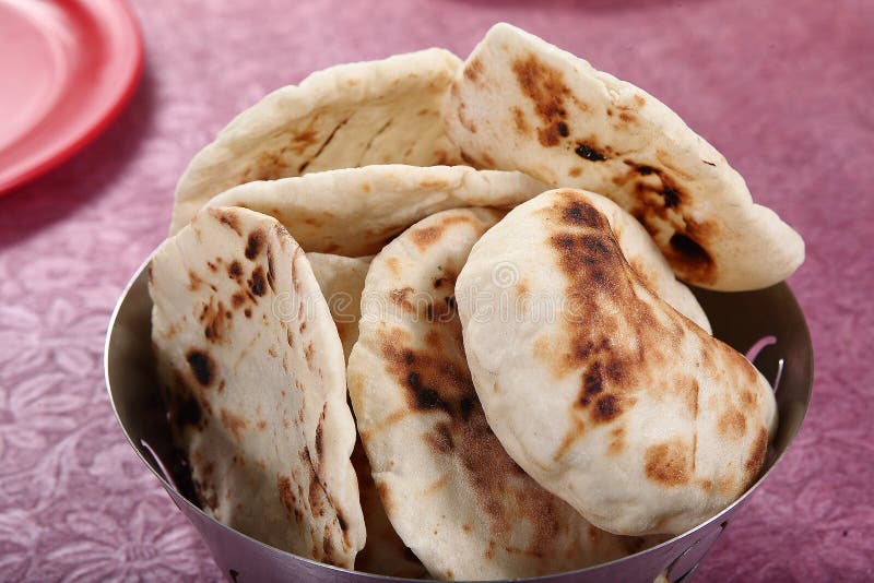 Pita Bread, Flatbread Leudado, Pan árabe, Pan Libanés Foto de archivo ...