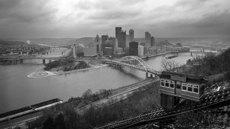 Pittsburgh Skyline at Night Editorial Image - Image of building ...